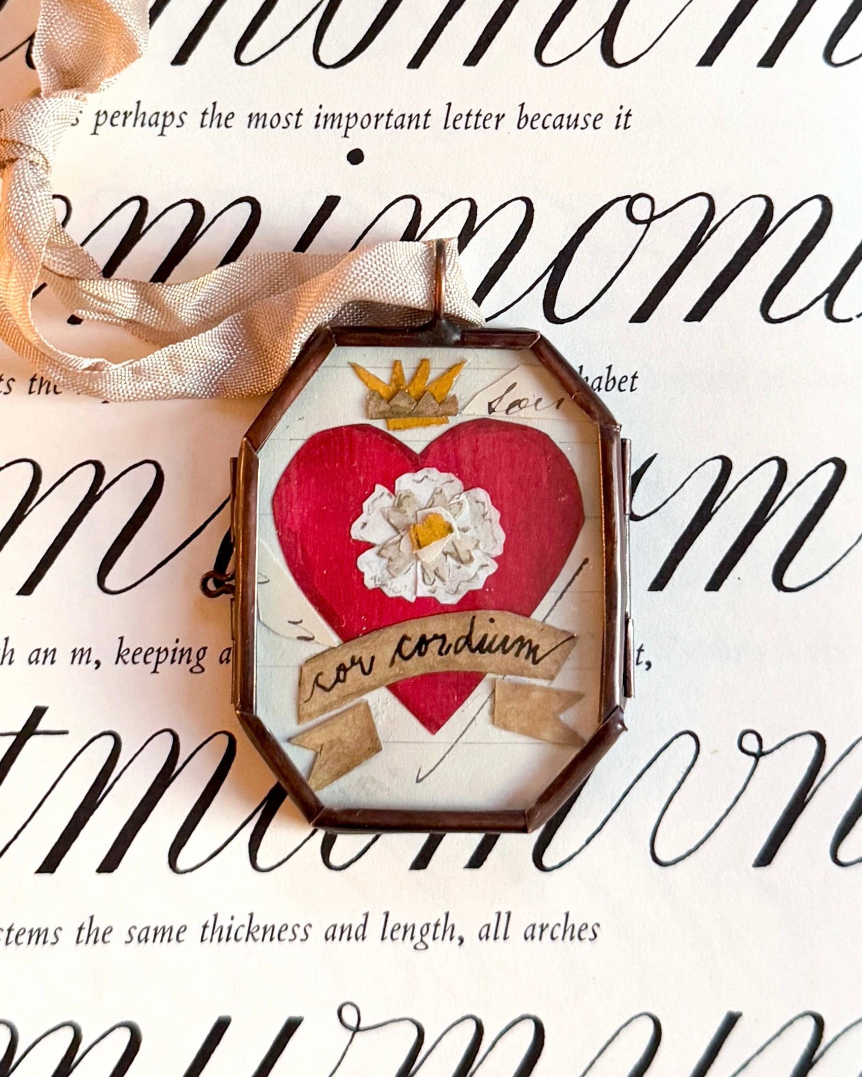 Cor Cordium ~ Art Locket Heart Vintage Decor Handmade – The Borough Durham